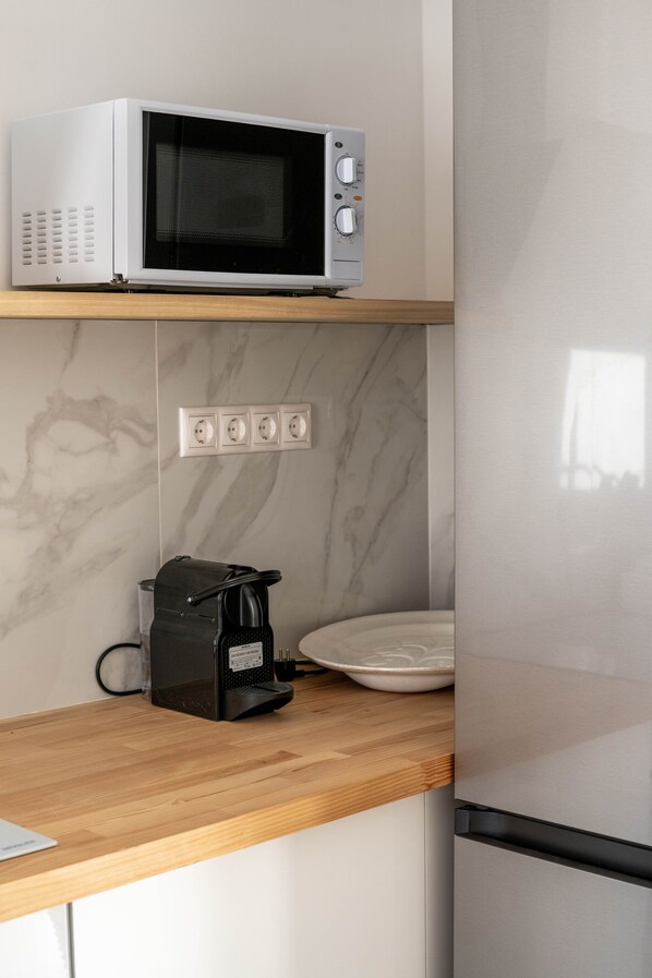 Apartamento | 6 quartos, escrivaninha, quartos à prova de som