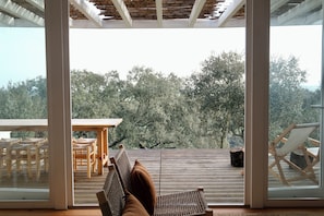 Villa, vista para a montanha | Terraço/pátio interior