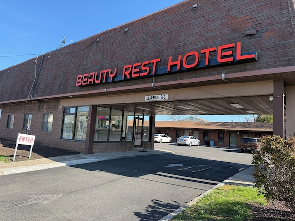 Beauty Rest Hotel - Edison, NJ