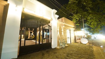 Fachada da propriedade