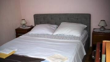 Apartamento (One-Bedroom Apartment With Garden Vie) | 6 quartos, Wi-fi grátis