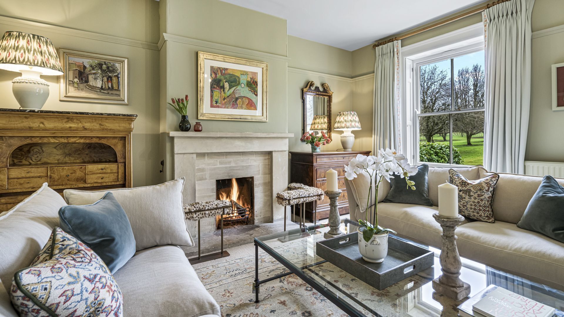 Spring House, Cowley - Sleeps 11 Guests  In 6 Bedrooms - Cotswolds