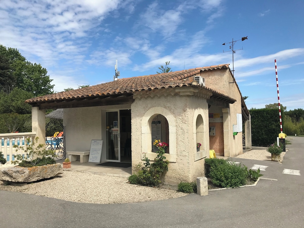 Camping Pegomas - Saint-Rémy-de-Provence