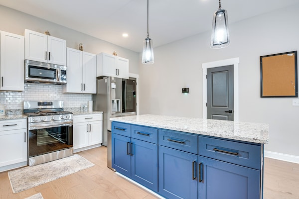 5 Mi To Dtwn Atl: Home W/ Office & Large Backyard! - Atlanta, GA