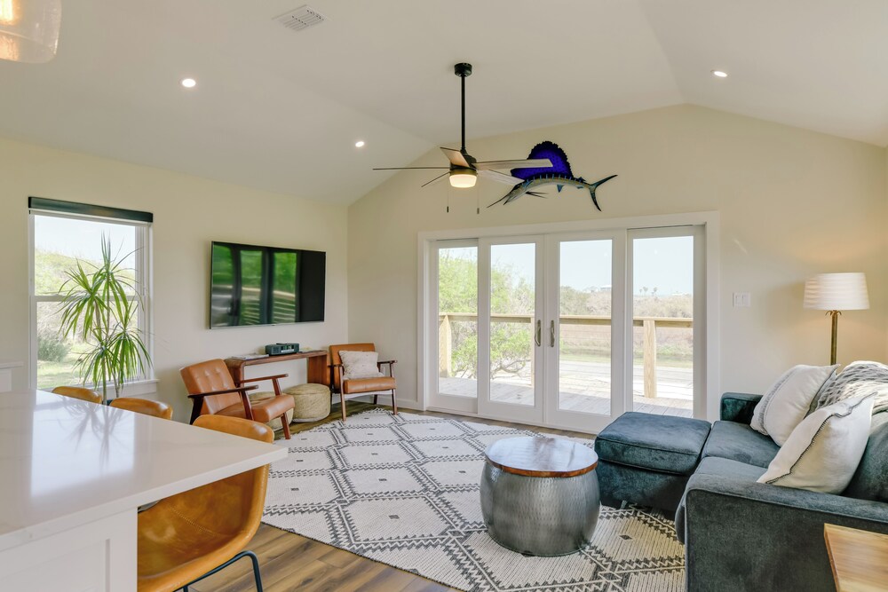 3 Mi To Rockport Beach: Home Near Aransas Bay - Rockport, TX