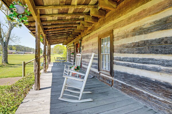 6 Mi To Scottsboro: Apt W/ Furnished Porch - Hollywood, AL