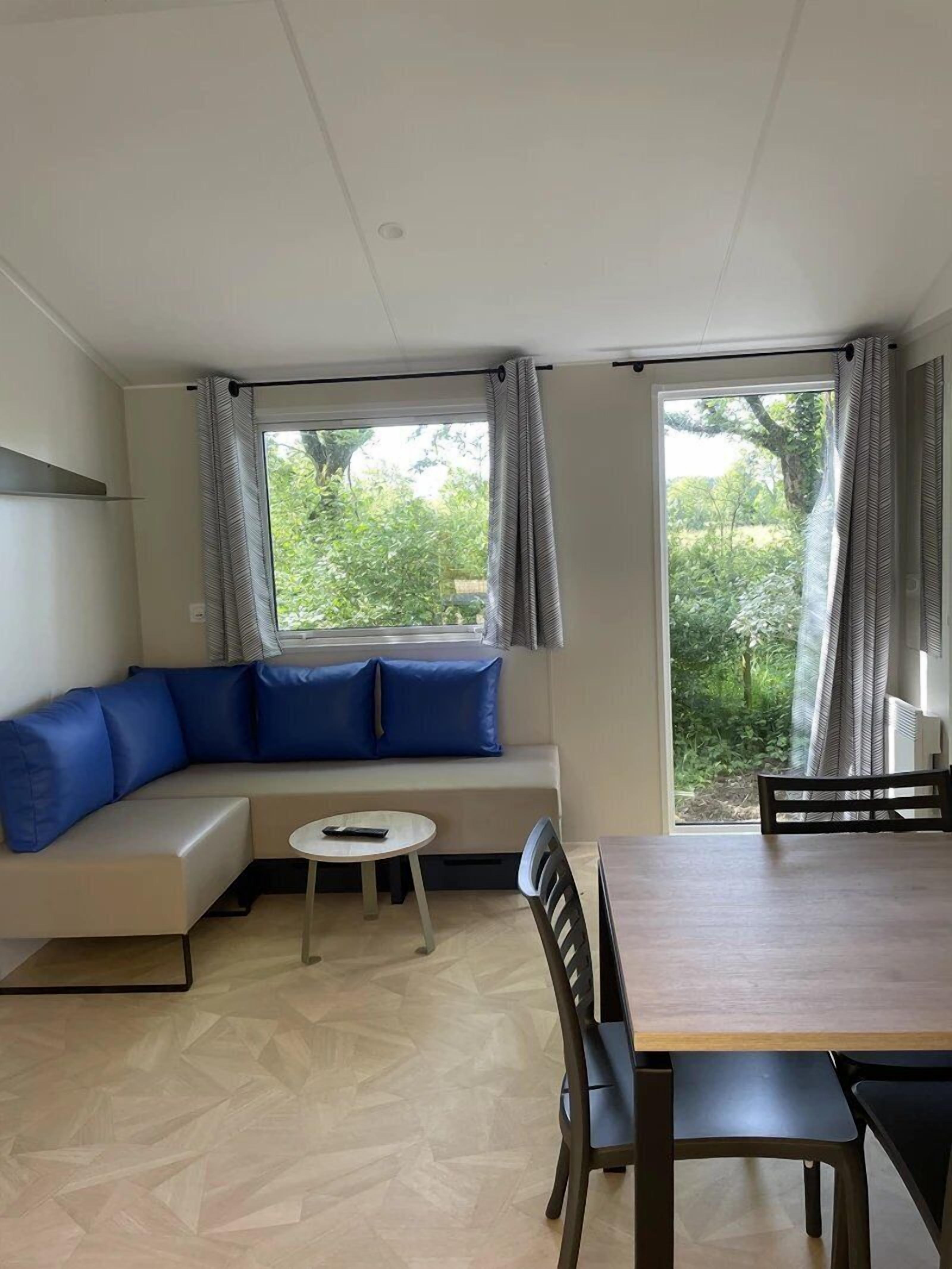 Zecamping 4 éToiles Piscine Couverte Chiens Acceptés Mobil-home Tv Bbq - Aizenay