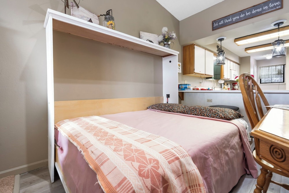 Jim & Rose’s Cozy Condo. Charming 2-bedroom condo with amazing ...