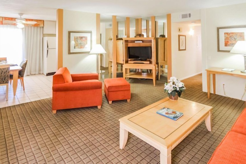 Desert Condo W/ Pool & Balcony Views - Palm Springs, CA
