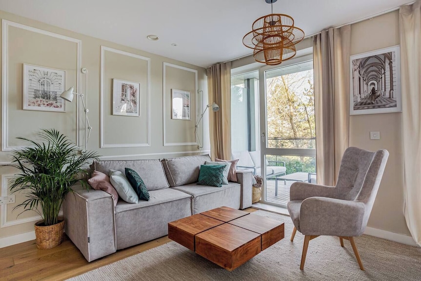 Stylish Japandi-inspired 2-bedroom Home With Terrace, Parking & Ev Charger. - 하예스