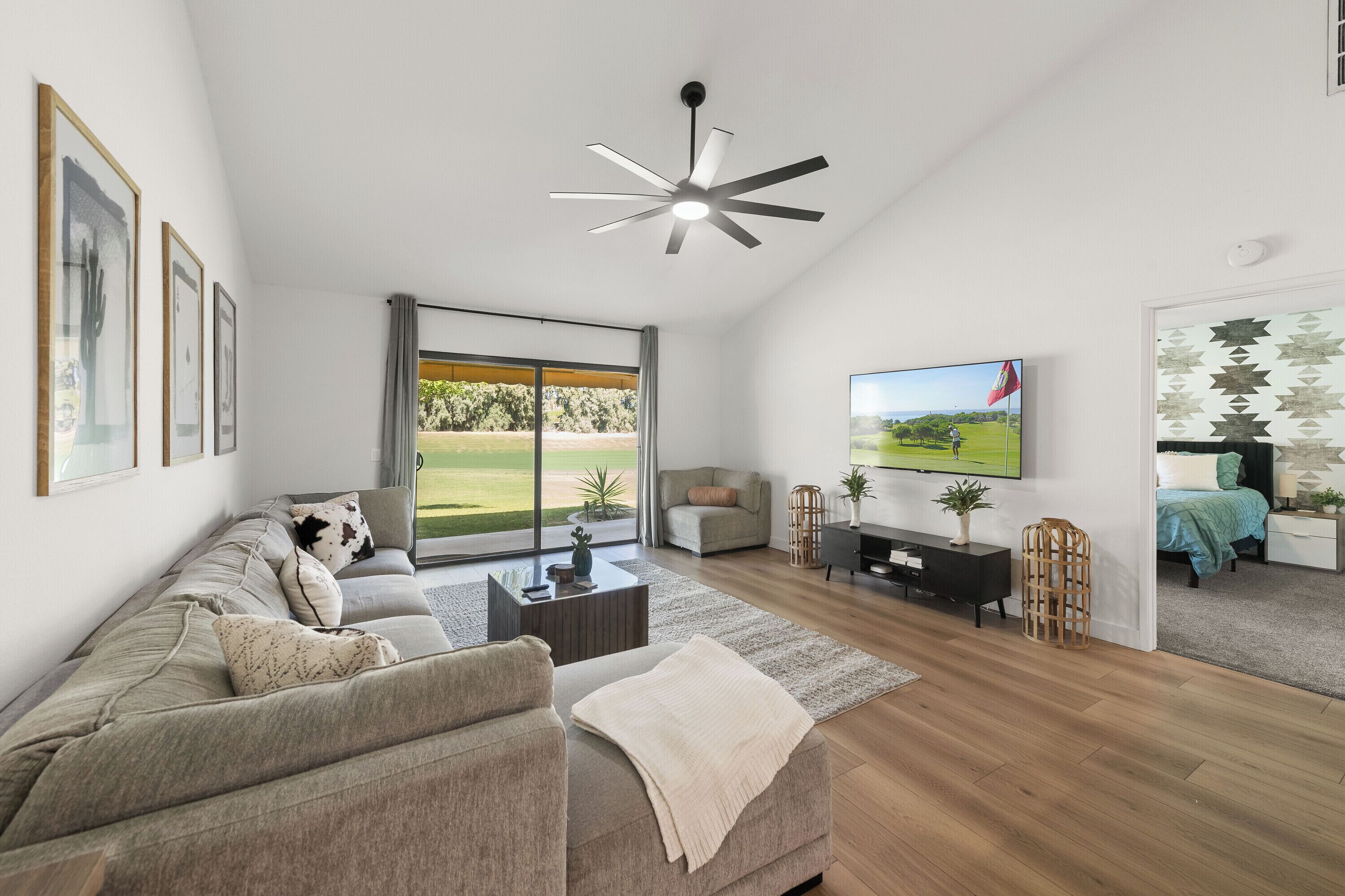 Brand New Fully Remodeled House In Palm Desert W/ Golf Course Views-pet Friendly - Palm Desert, CA