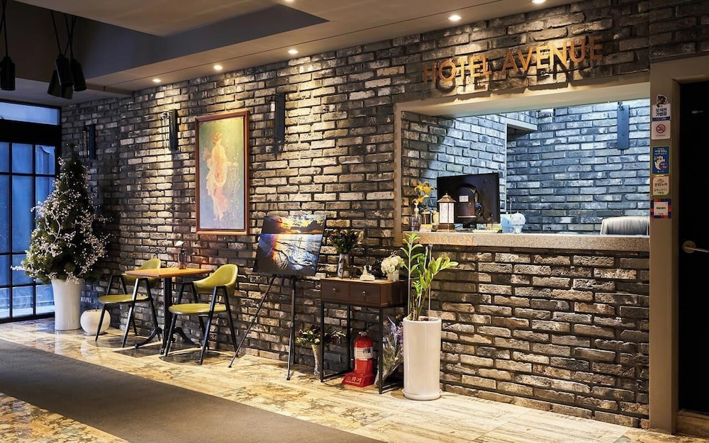 Avenue Hotel - Pyeongtaek-si