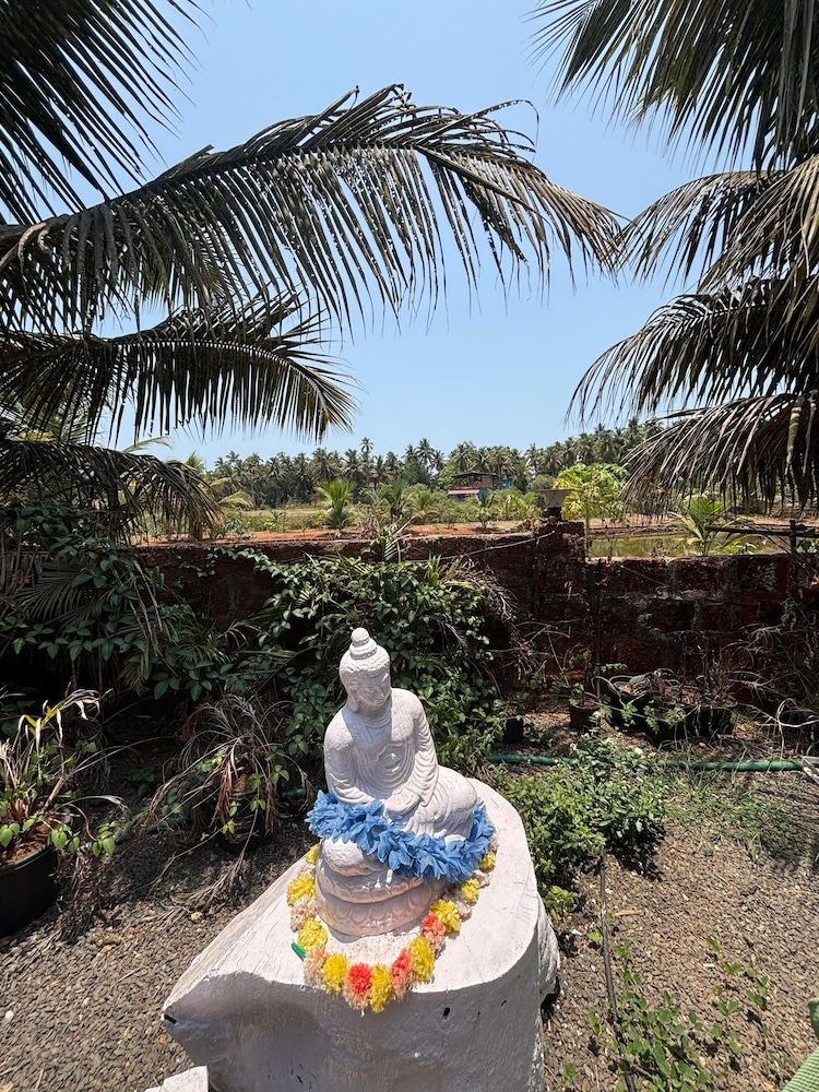 The Leisure Cave Arambol Goa - Goa