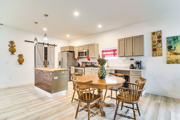 Close To Attractions: Tampa Retreat W/ Yard! - Tampa, FL