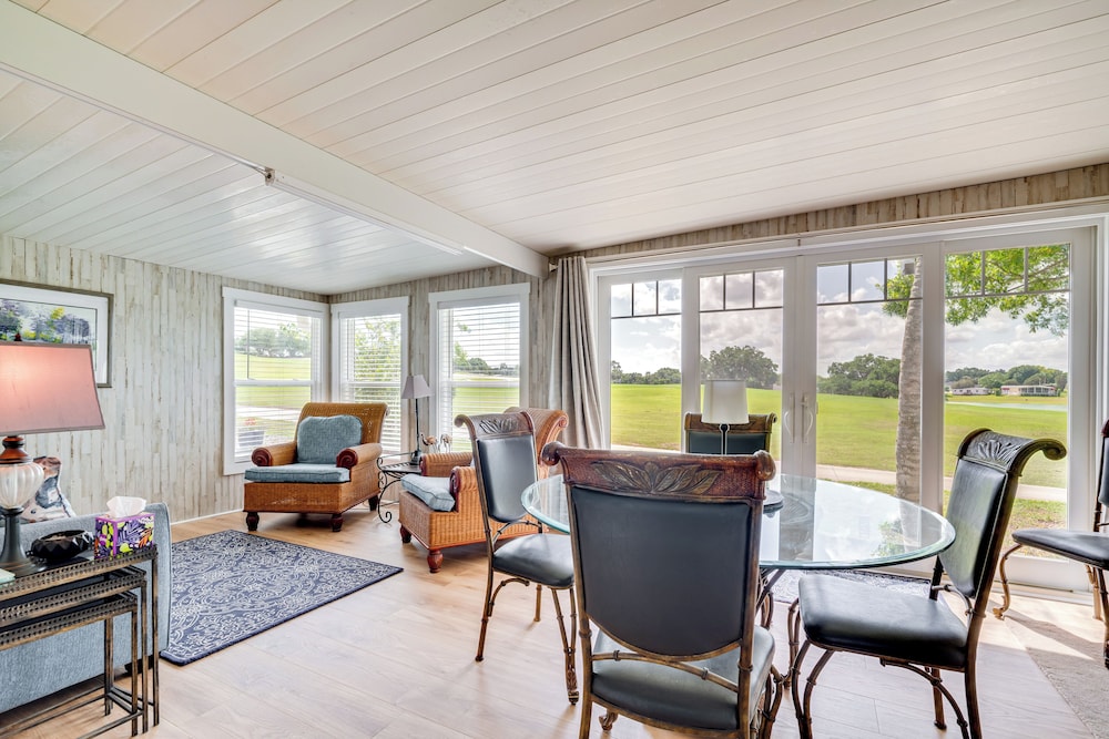 Hilltop Golf Course Cottage In The Villages! - 佛羅里達