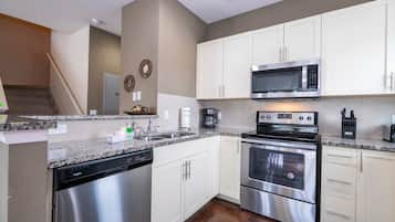 Casa | 4 quartos, internet de alta velocidade