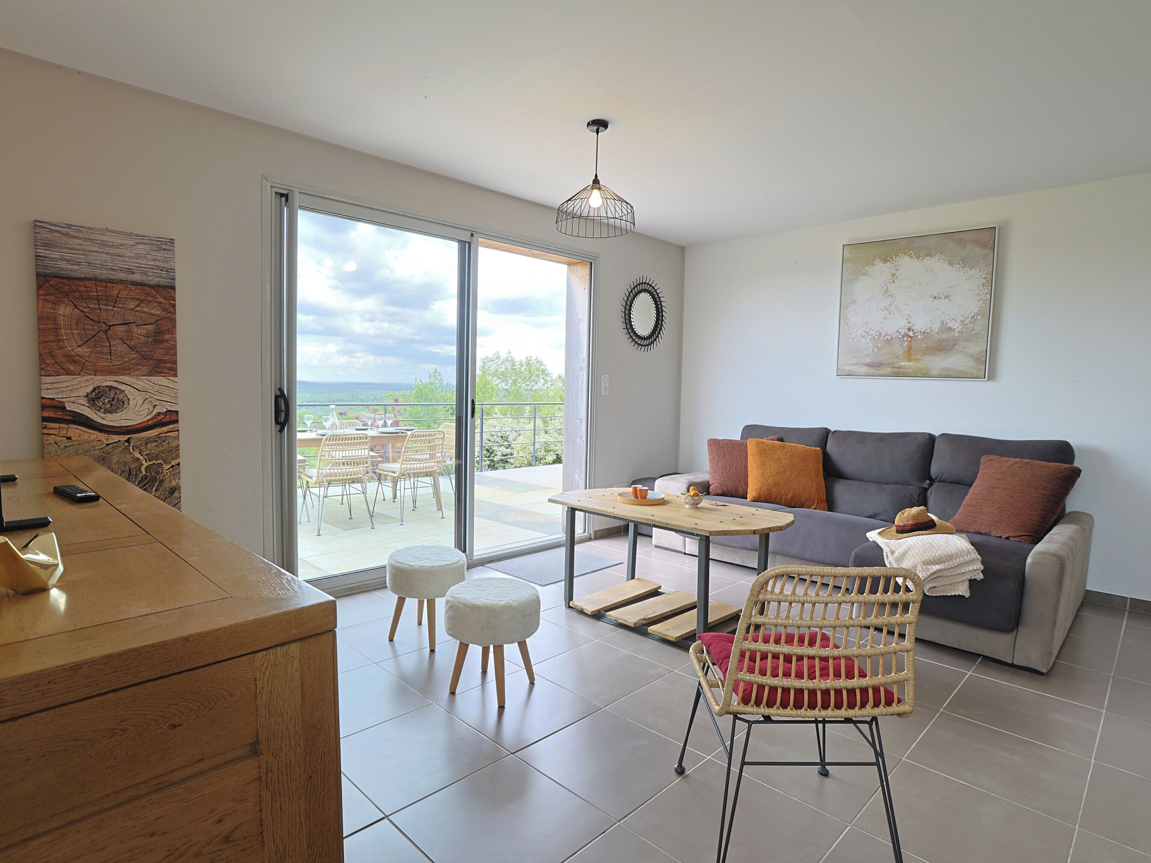 Villa Paisible, Accessible Pmr Avec Vue Sur La Vallée Du Lot - Saujac