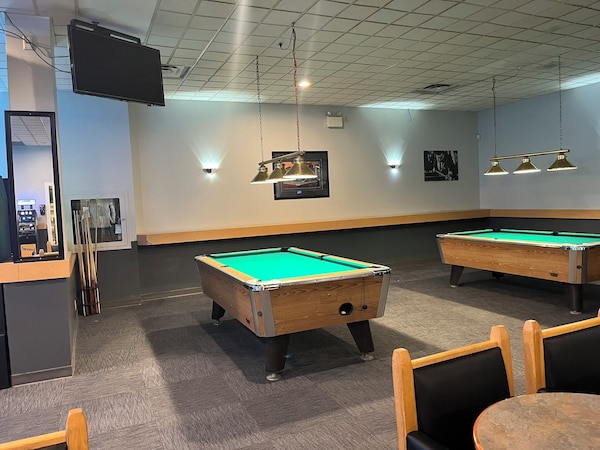 The Lodge Inn - Edmonton