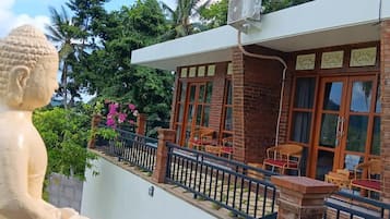 Quarto Clássico com Cama de Casal, vista para a montanha