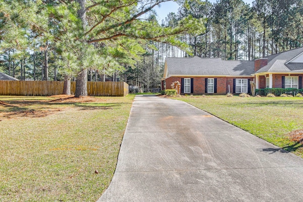6 Mi To Dtwn Albany: Convenient Home W/ Patio - Albany, GA