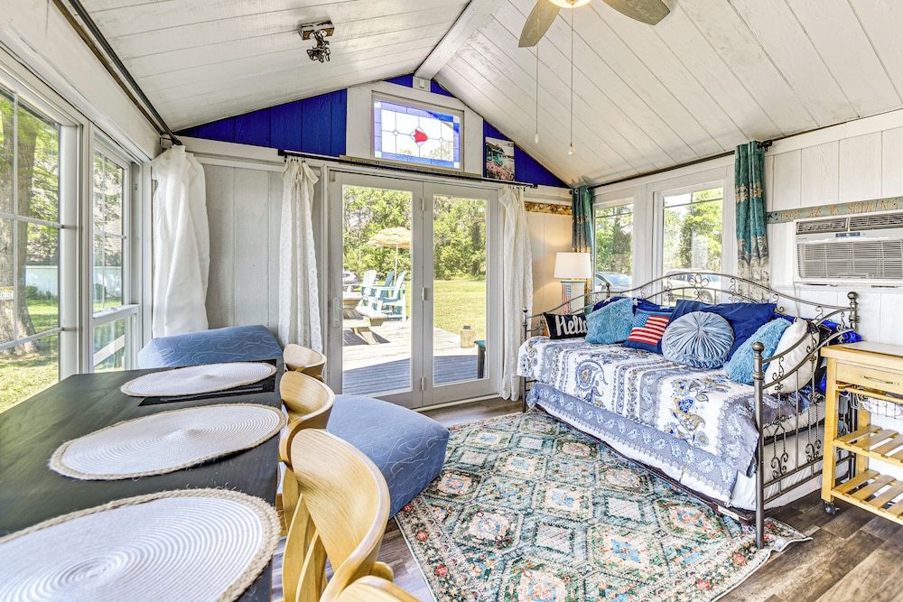 Tiny House W/ Big Views: Cabin In Shiloh! - North Carolina