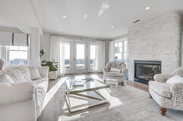Walk To Rye Harbor State Park: Home W/ Ocean Views - Lake Attitash, MA