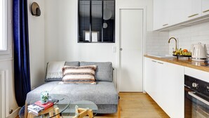 Estúdio, 1 cama de casal, não fumadores, Vista para a cidade | Cozinha privada