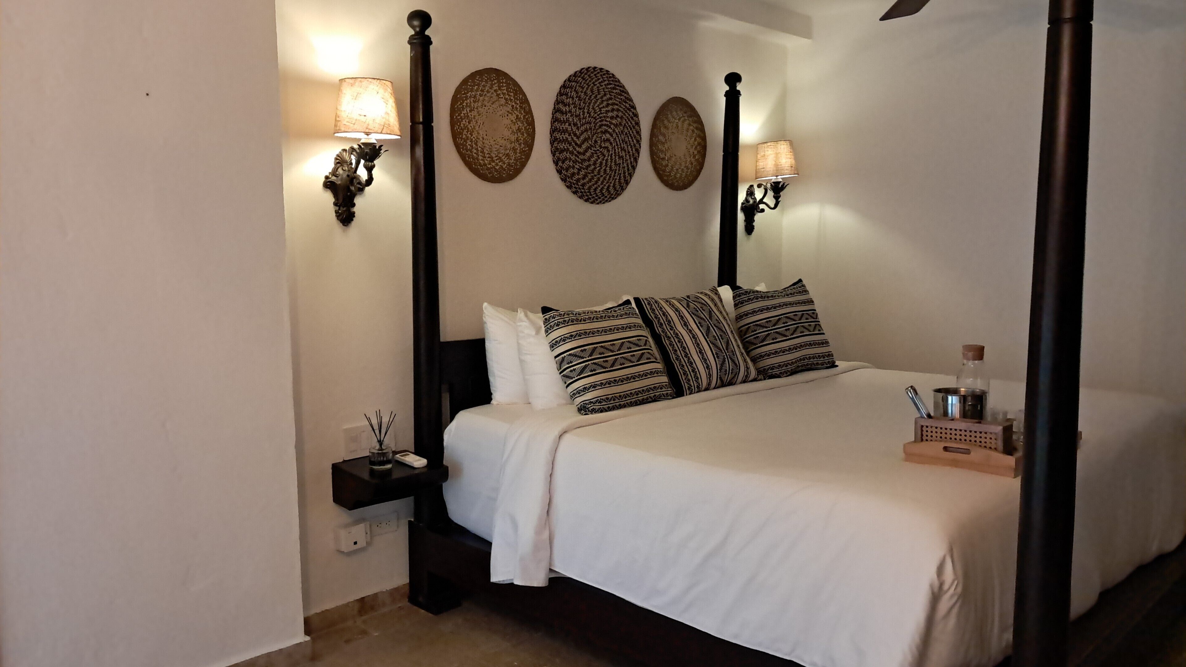 Quarto Duplo Romântico, 1 cama king-size | Cofre no quarto, ferro/tábua de engomar, Wi-fi grátis 