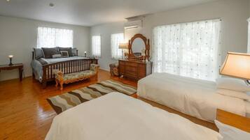 Casa família, vista para o jardim | 3 quartos, Wi-Fi de cortesia