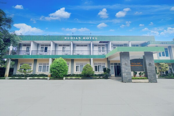 Hotel O Bogor Near Taman Safari Formerly Hotel Rudian 1 - Bogor
