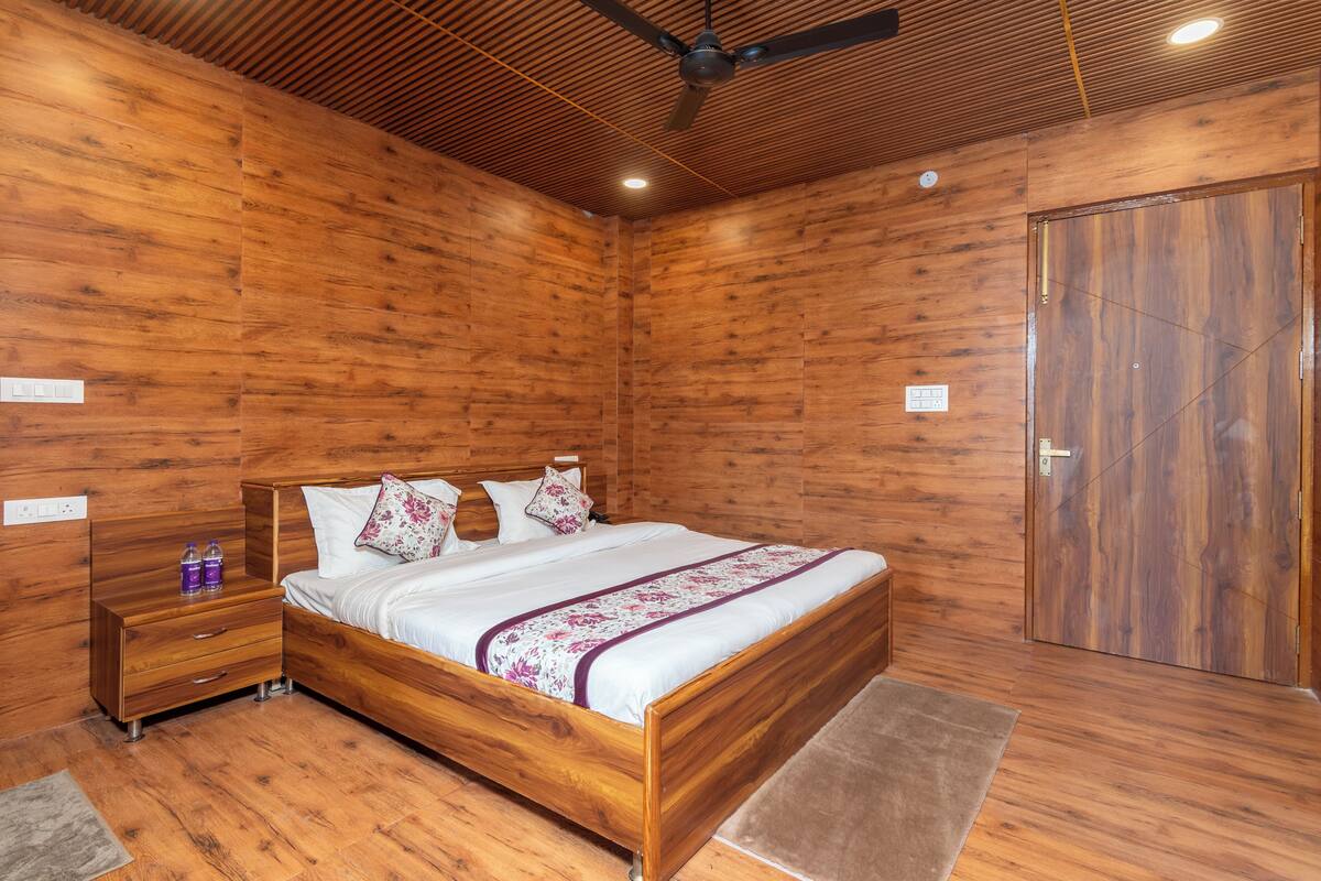 Quarto Deluxe | Ferro/tábua de engomar, Wi-fi grátis