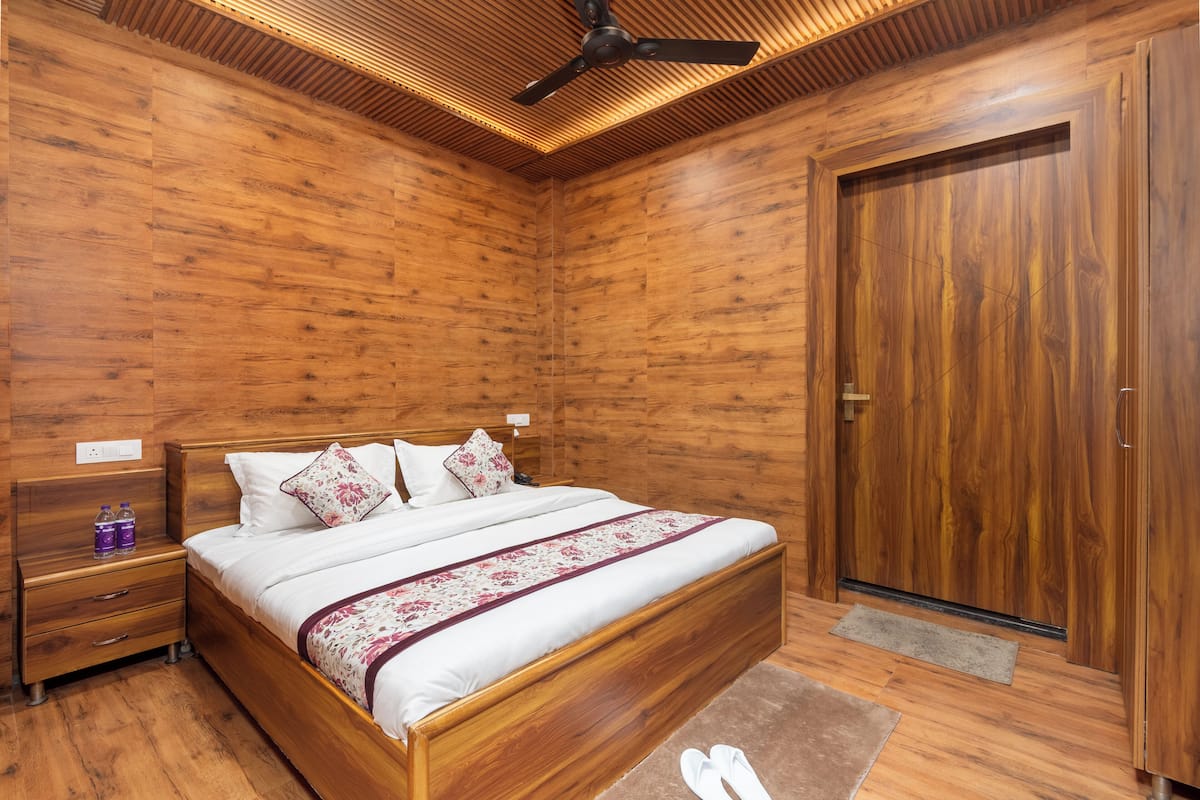 Quarto Deluxe | Ferro/tábua de engomar, Wi-fi grátis