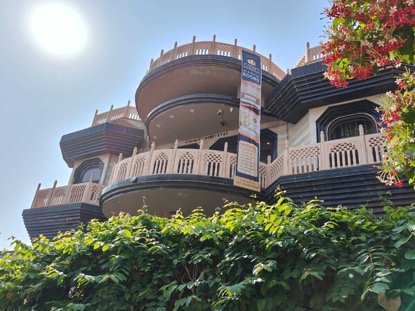 Naari Home Stay - Mathura