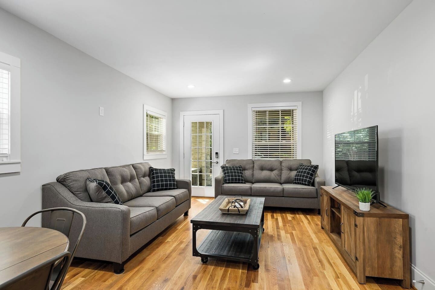 Avenue Quads - Unit 4/king Bed/convenient Location - Birmingham, AL