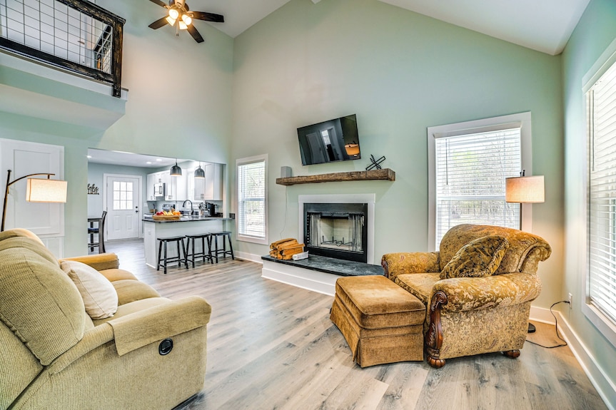 4 Mi To Lake Barkley: Pet-friendly Home W/ Hot Tub - Kentucky Lake