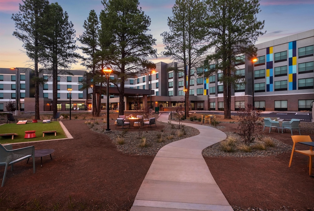 Home2 Suites By Hilton Flagstaff - Flagstaff, AZ