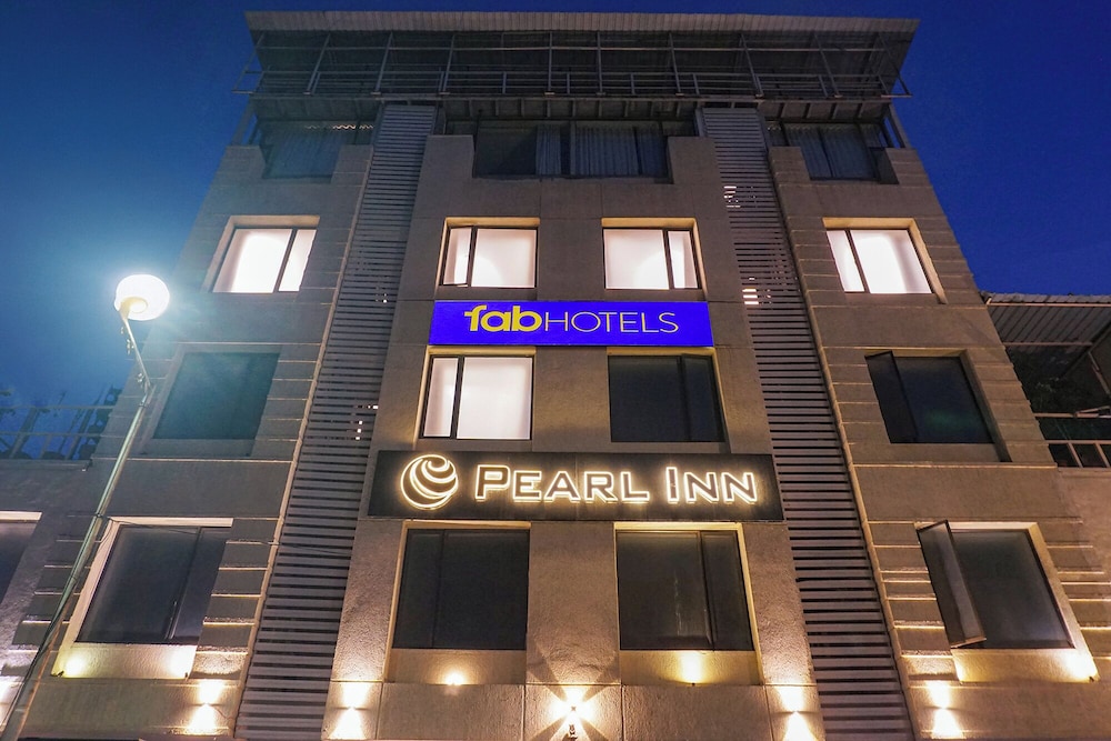 Fabhotel Executive Pearl Inn - Nr. Twin Tower - Pune