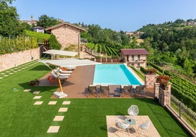 Piscina exterior sazonal 