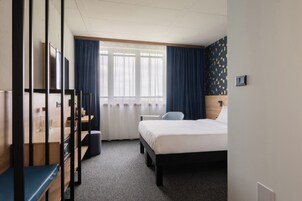 Roupas de cama antialérgicas, frigobar, cortinas blackout