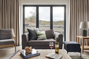 Casa | 5 quartos, internet de alta velocidade 