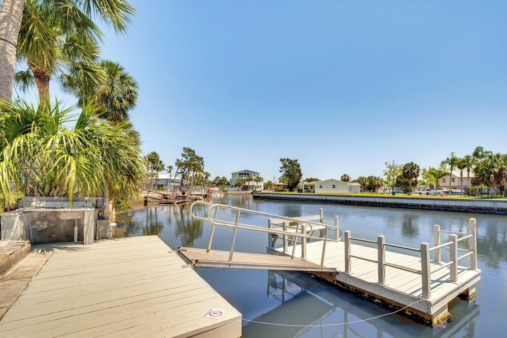 Direct Gulf Access: Hernando Beach Escape! - Spring Hill, FL