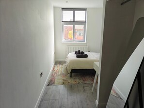 Apartamento | 1 quarto, ferro/tábua de engomar, Wi-fi grátis, roupa de cama fornecida 