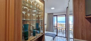 Quarto básico | Wi-Fi de cortesia, roupa de cama