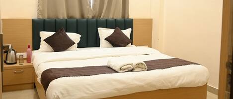 Quarto casal luxo | Wi-Fi de cortesia