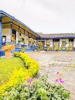 Fachada da propriedade