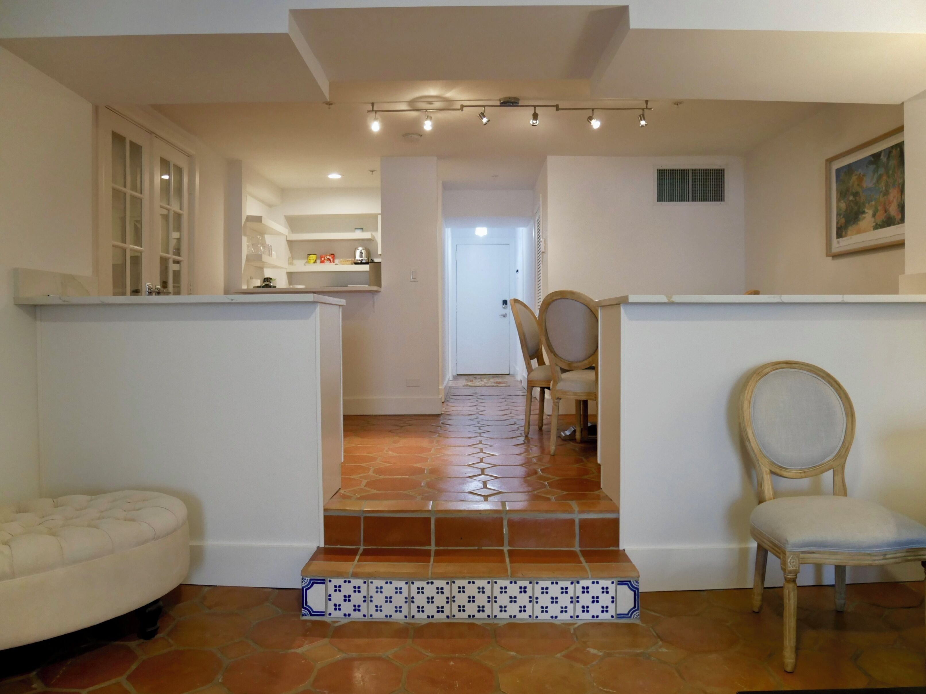 Perfect Palm Beach Location #2, Spacious Condo, Wifi, Ac In Fabulous Palm Beach. - Palm Beach, FL