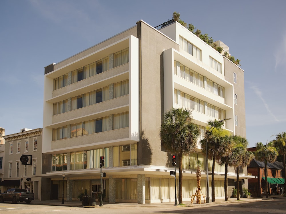 Municipal Grand - Wilmington Island, GA