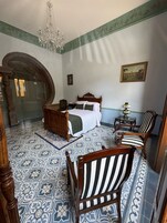 Quarto Comfort, 1 quarto, Vista para a cidade | Roupa de alta qualidade, cofre no quarto, ferro/tábua de engomar 