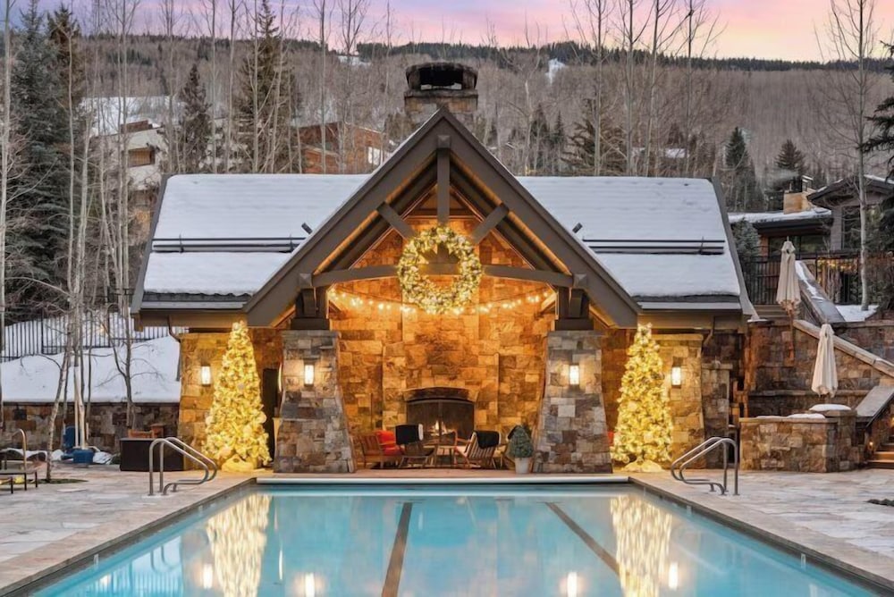 The Four Seasons, Vail - Hotel Room With Two Double Beds - Vail, CO