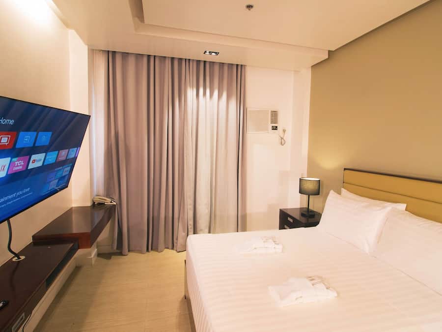 Suíte | Escrivaninha, Wi-Fi de cortesia, roupa de cama